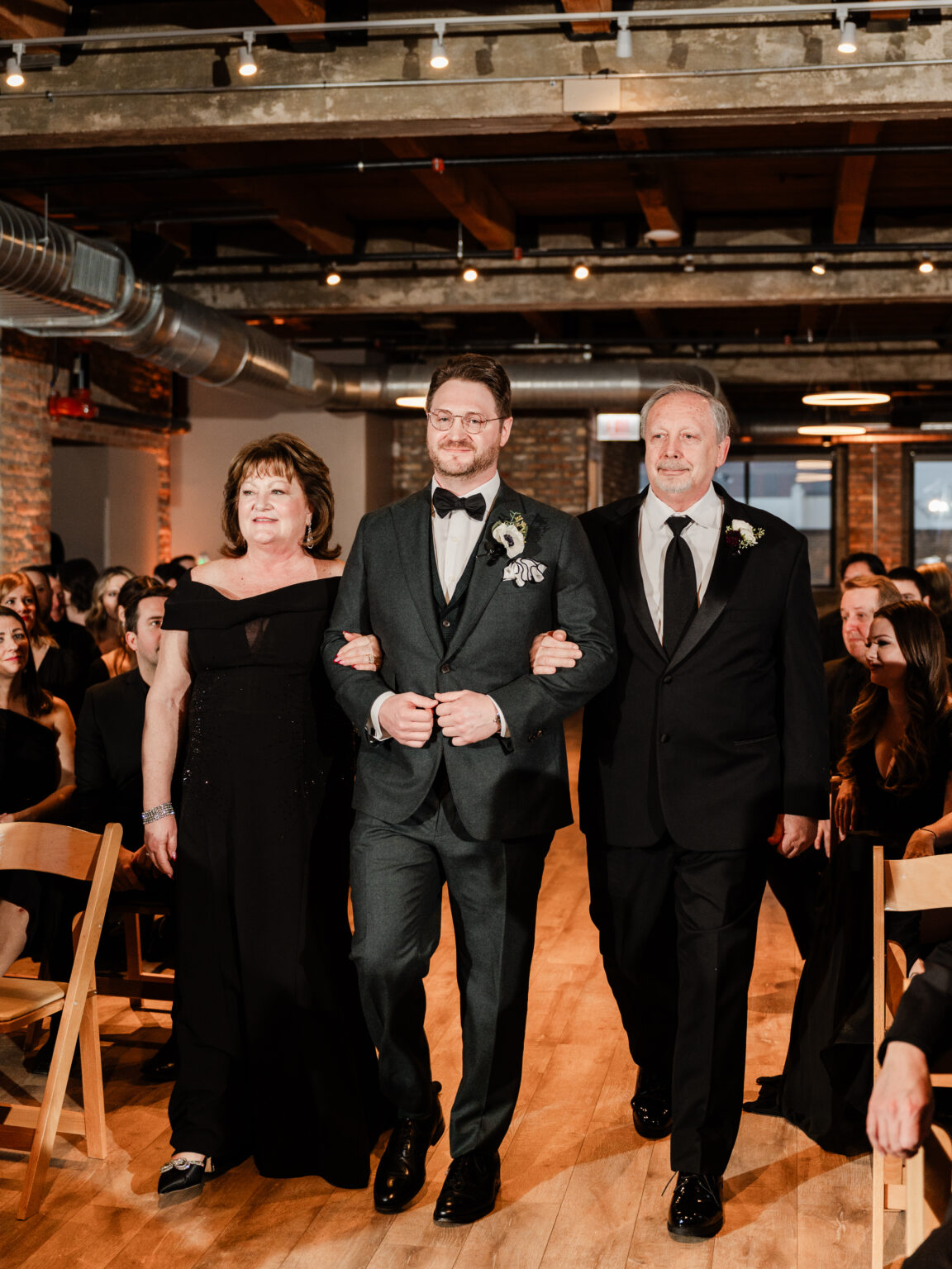 Love In Full Bloom: Emily And Jon’s Wedding At Walden Chicago - MDM ...
