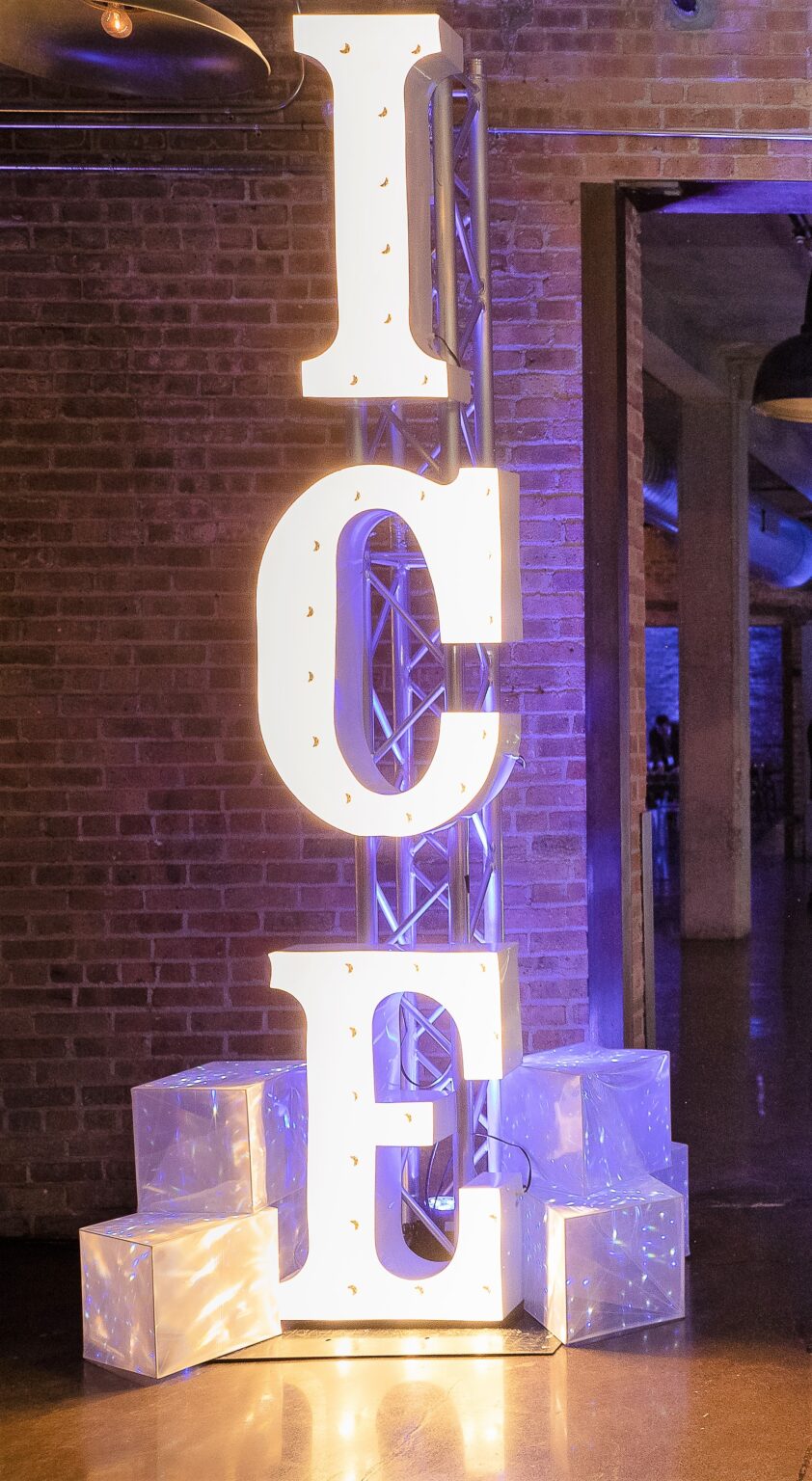 LED Ice Cubes - Event Décor And Prop Rental